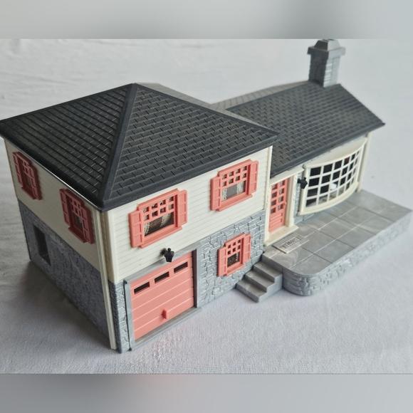 Plasticville | Toys | Plasticville Ho Scale Split Level 5s House Model ...
